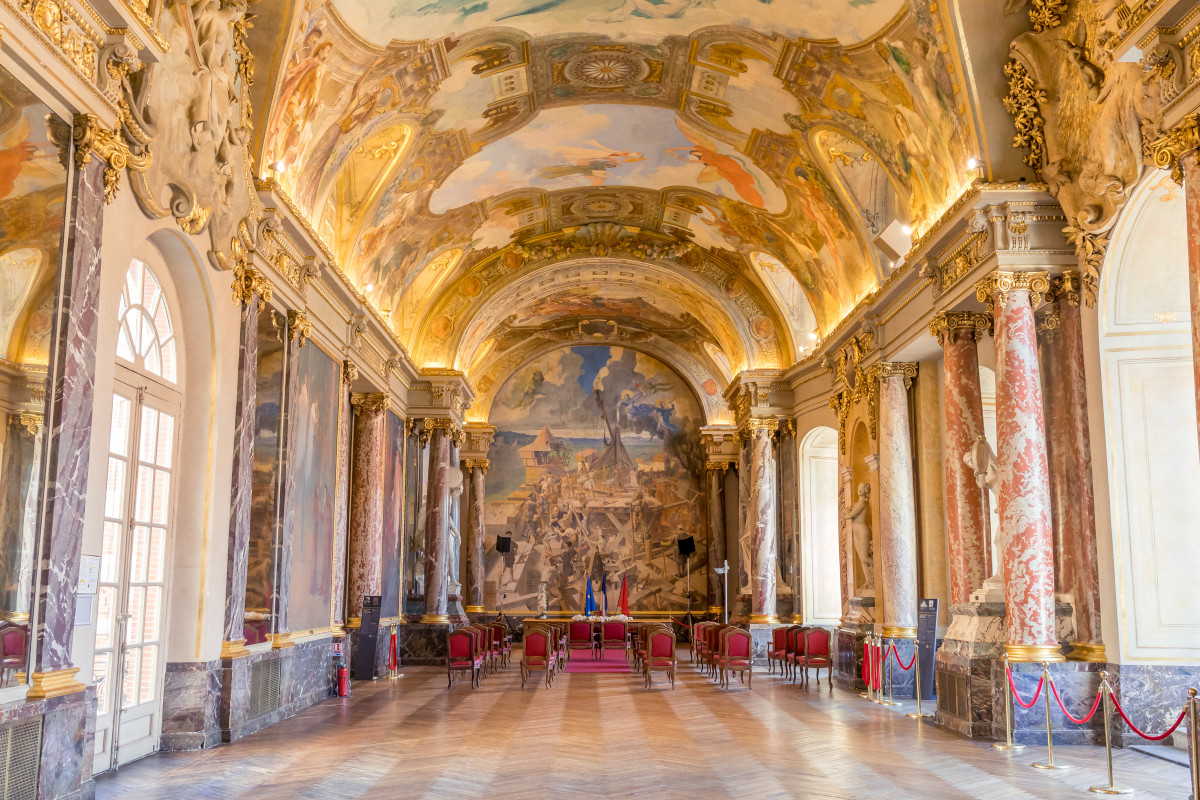 The Capitole - Toulouse's Town Hall - CITY BREAKS